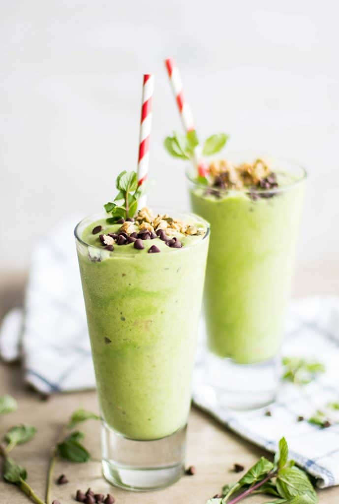 Dreamy Chocolate Chip Mint Smoothie - Sunkissed Kitchen