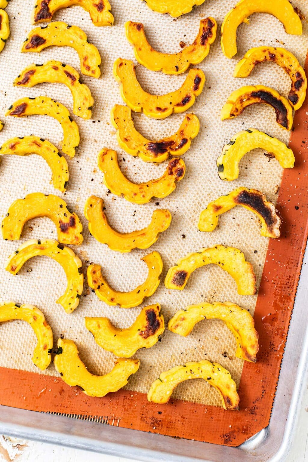 How to Cook Delicata Squash (Baked Delicata Squash)