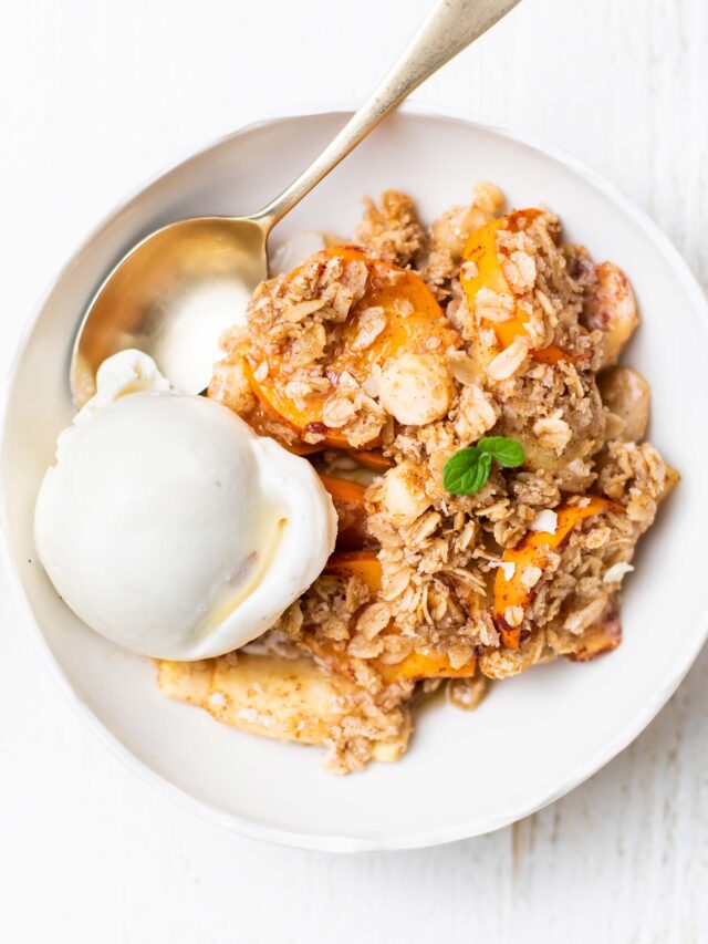 Apple Crisp with Persimmons - Sunkissed Kitchen