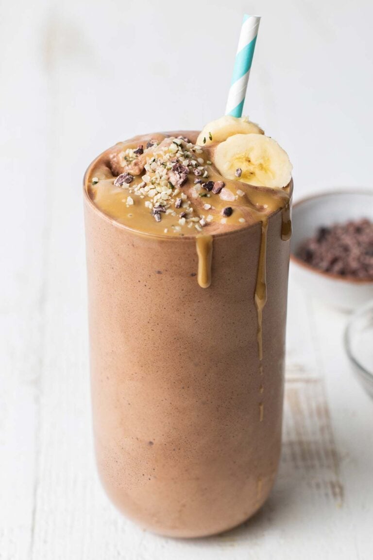 Ultra Creamy Chocolate Smoothie - Sunkissed Kitchen