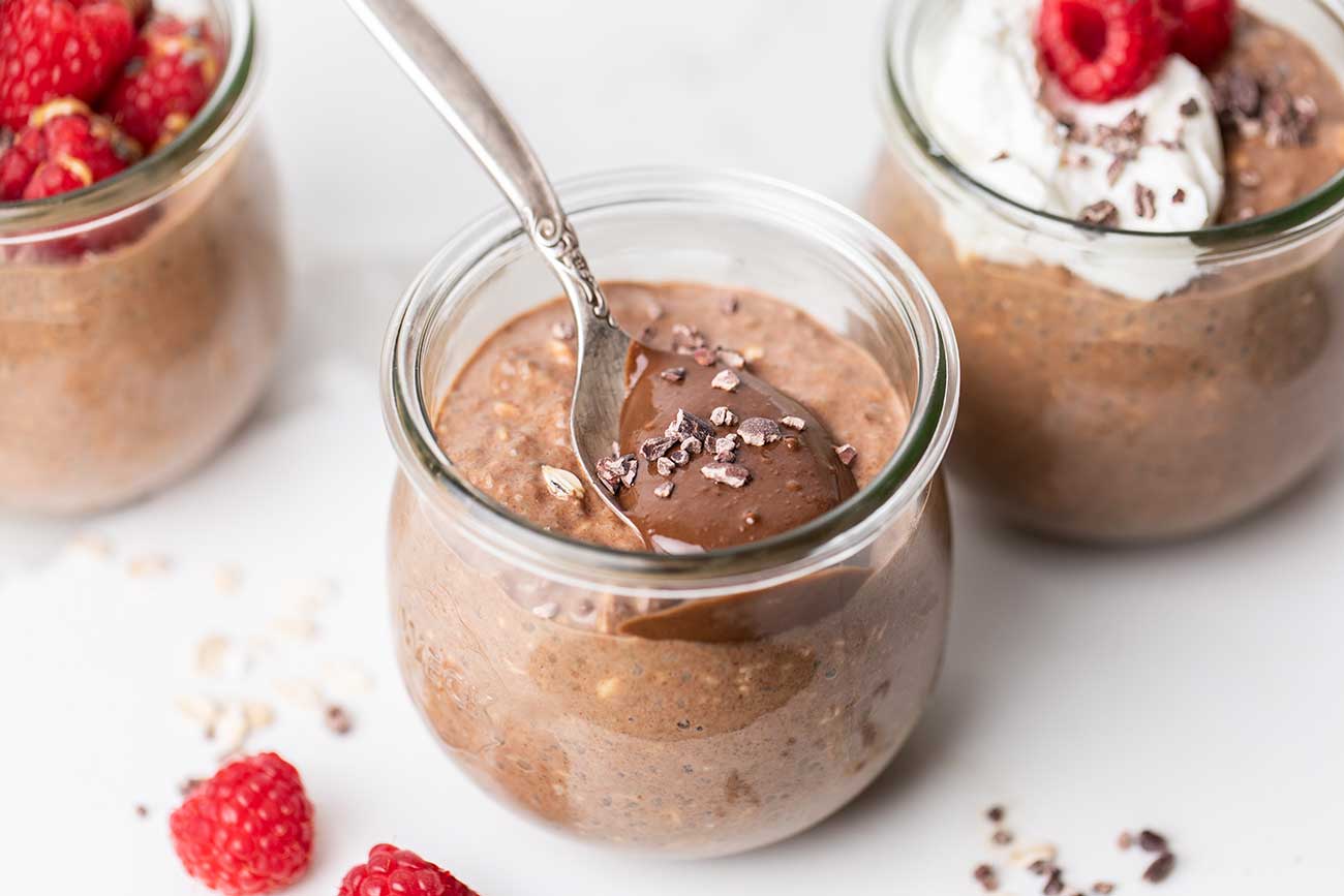 High Protein Chocolate Overnight Oats - Meal Prep Breakfast